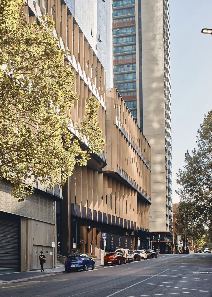 Queens Place - Casello