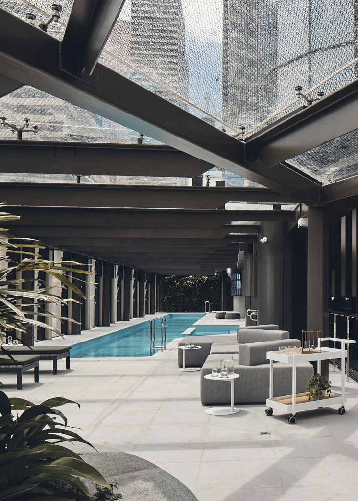 Queens Place - Casello