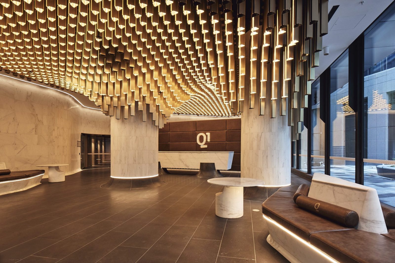 Queens Place - Casello